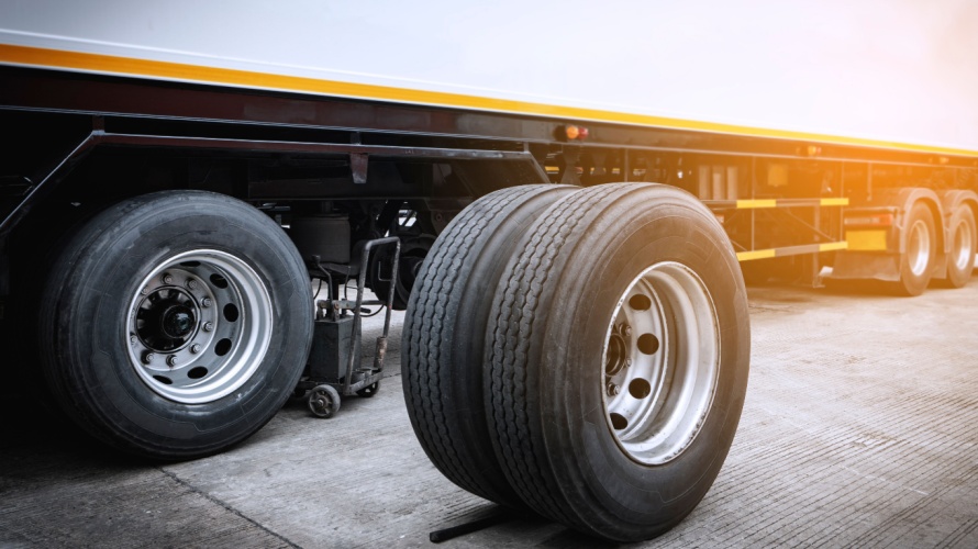 Searching for Semi Tire Repair Near Me? - Tubby's Truck & Trailer